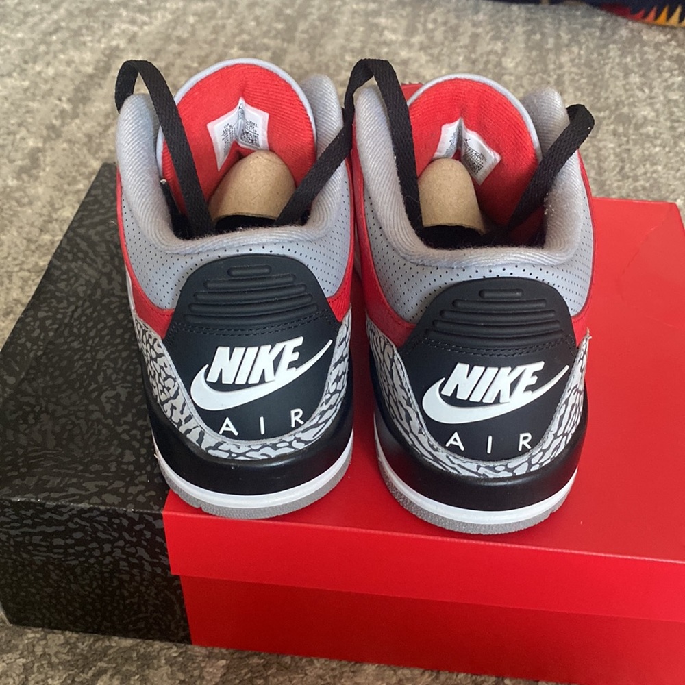 Jordan Retro 3’s - Gem